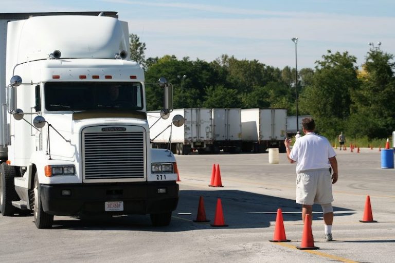How To Get A CDL License In Florida For Free? 5 Simple Ways